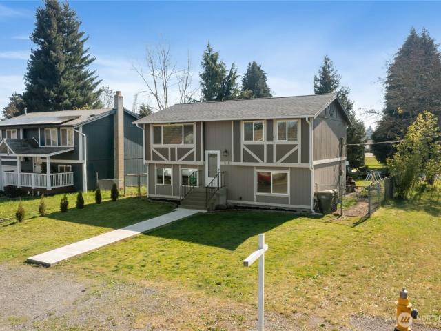 515 Van Trump Ave NW, Yelm, WA 98597 | MLS #2505 | Compass
