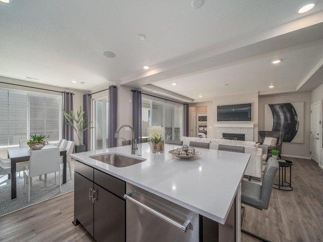5164 N Quatar St, Aurora, CO 80019