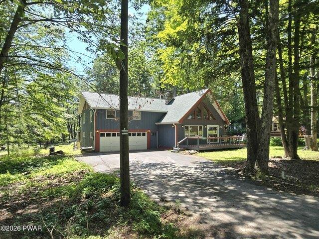 5164 Cresco Dr, Pocono Lake, PA 18347