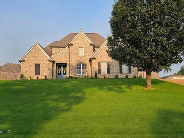 5164 Weathers Dr, Olive Branch, MS 38654
