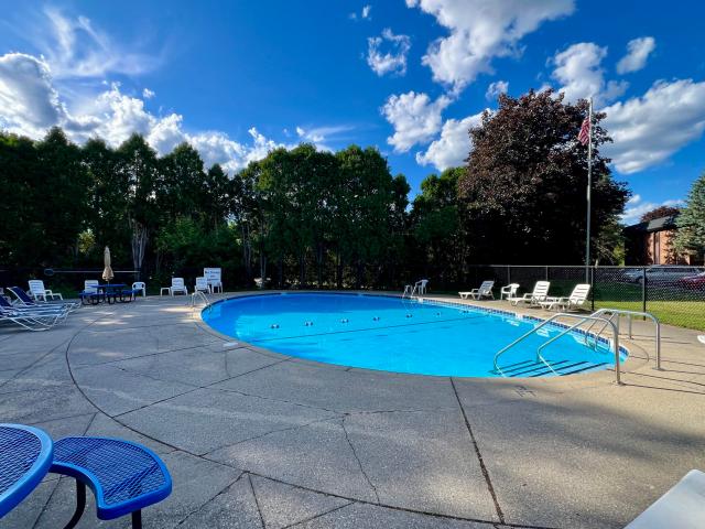 5165 S Root River Pkwy, Unit 3