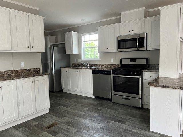 5165 Tokay Dr Unit 77, Flint, MI 48507