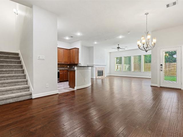 5166 Oasis Park