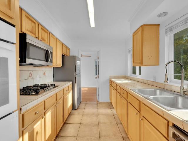 5166 Brockbank