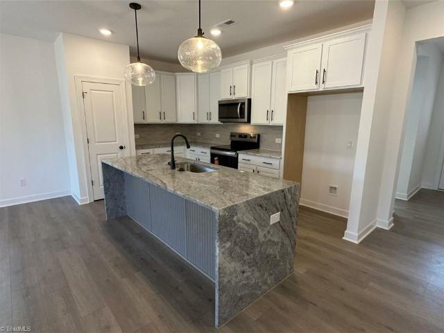 5166 Paramount Road #1061
