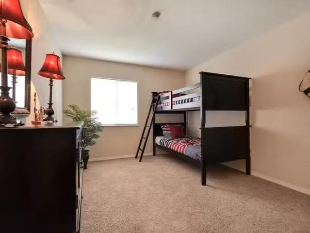 5166 8 Deerfield Apartments