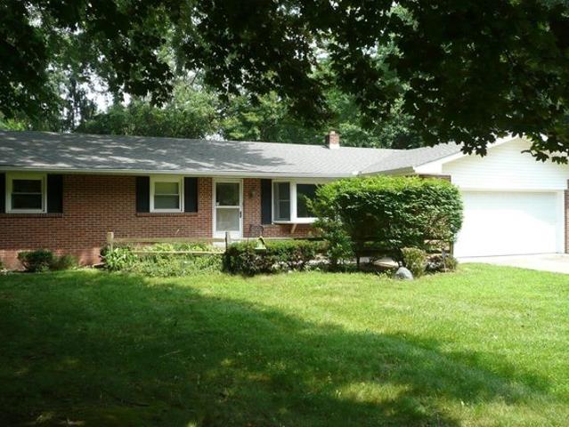 51678 Grape Rd, Granger, IN 46530