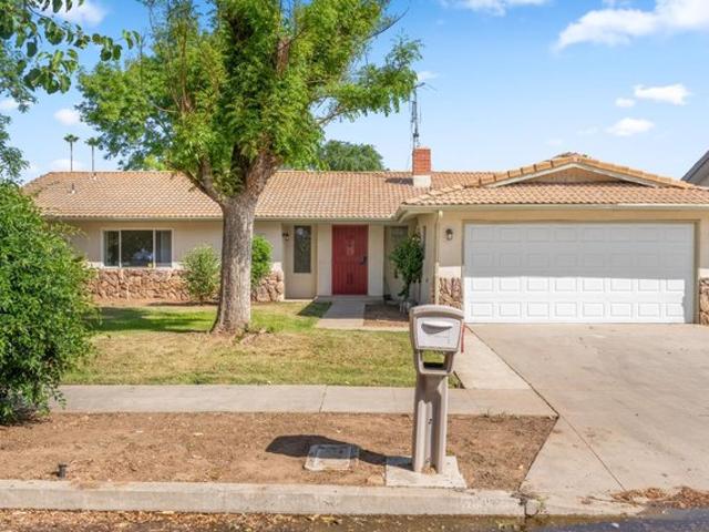 5167 E Dwight Way, Fresno, CA 93727