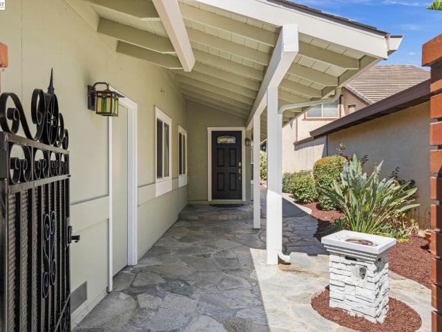 5167 Ipswich Ct