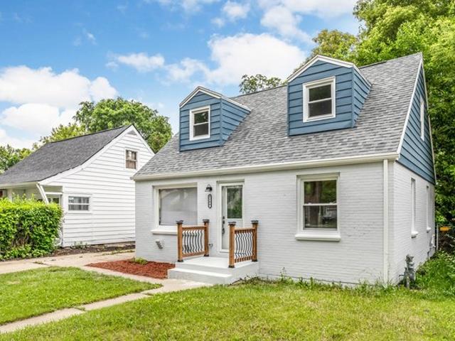 5169 N 63rd St, Milwaukee, WI 53218