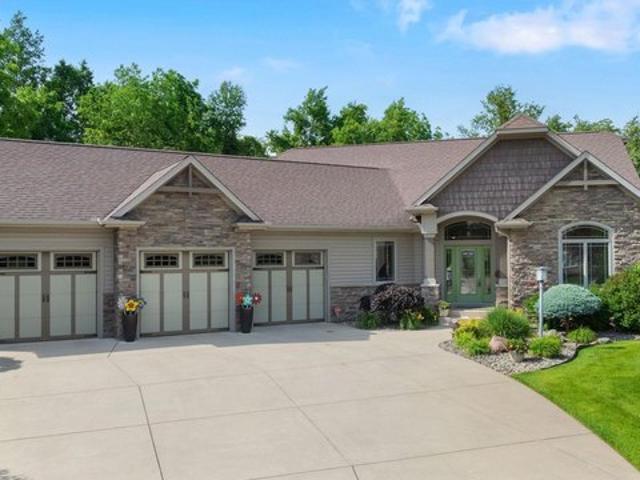51607 Meadow Pointe, Granger, IN 46530