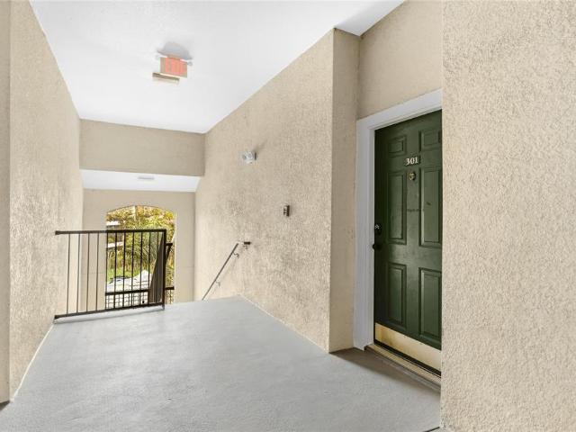 5160 Northridge Rd, Unit 301, Sarasota, FL 34238 | MLS #A4686