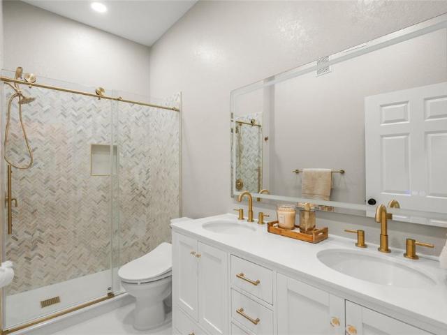 5160 Northridge Rd, Unit 302, Sarasota, FL 34238 | MLS #A4690