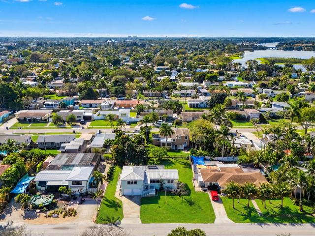 5160 Lake Osborne Dr, Lake Worth, FL 33461 | MLS #R11165