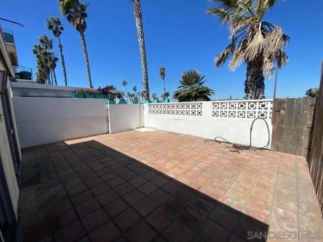 5160.5 W Point Loma Blvd, San Diego, CA 92107 | Compass