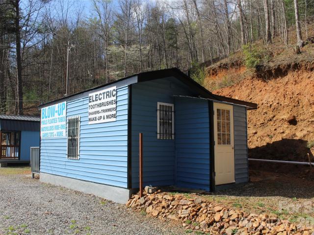 5161 NC Hwy 18 None S