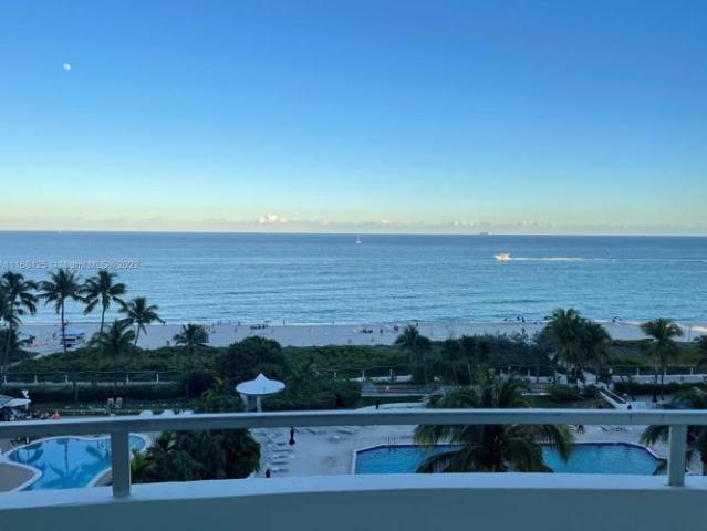 5161 Collins Ave #914 Miami Beach, FL 33140