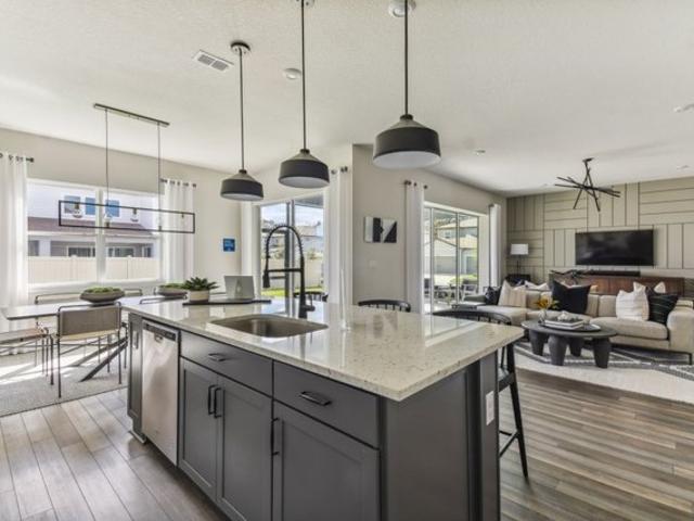 5161 Everlong Dr, Apollo Beach, FL 33572