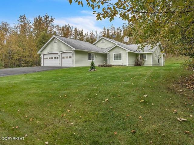 5161 E Shennum Dr, Wasilla, AK 99654