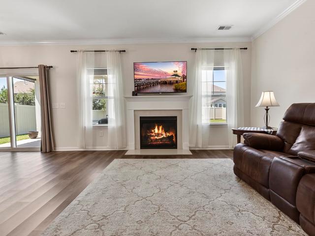 5162 Country Pine Dr
