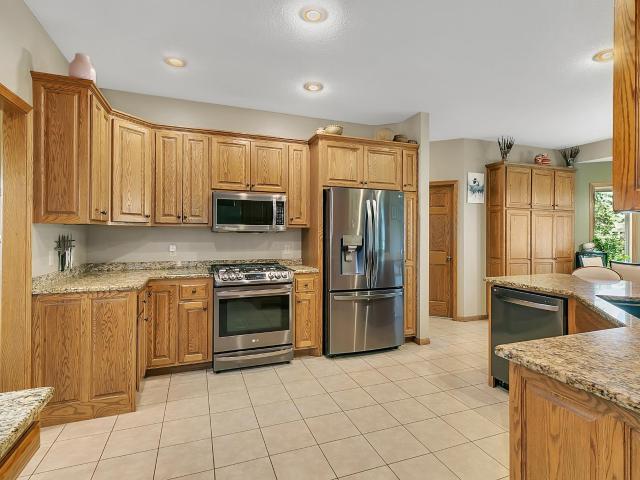 516 16th Street N