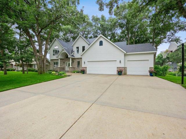 516 17th St N, Sartell, MN 56377