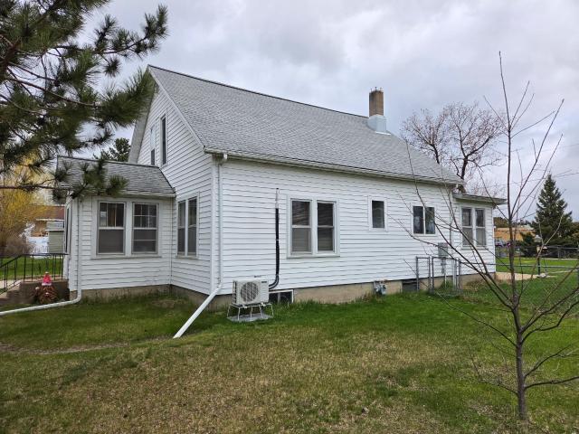 516 4th Street SE