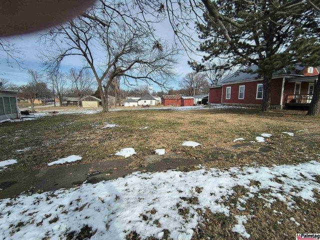 516 9th St, Pawnee City, NE 68420