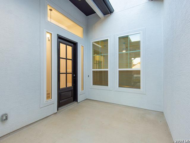 516 Cotorra Springs