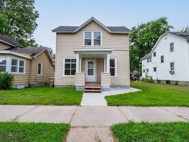 516 Cochrane St Units 1 & 2, Eau Claire, WI 54703