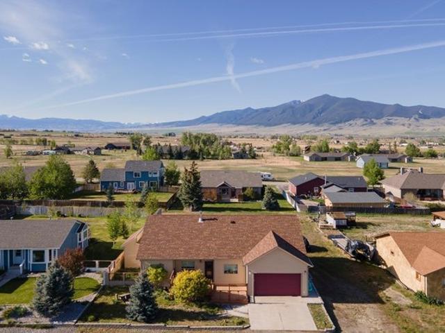 516 Centennial Dr, Sheridan, MT 59749