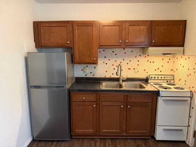 516 Church Street 1 Bedroom Apartment for Rent at 516 Church St, Iowa City, IA 52245 Mann