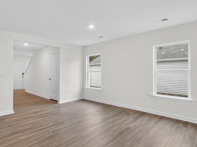 516 Chestnut Oak Drive
