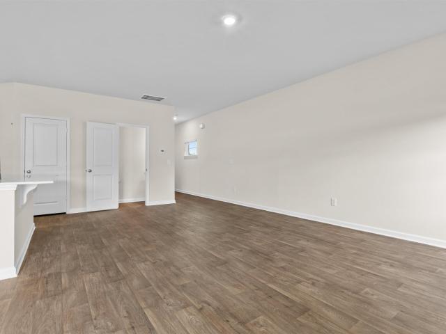 516 Blue Magnolia Lane