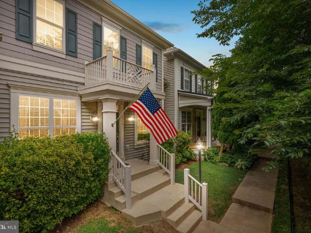 516 Gentlewood Square