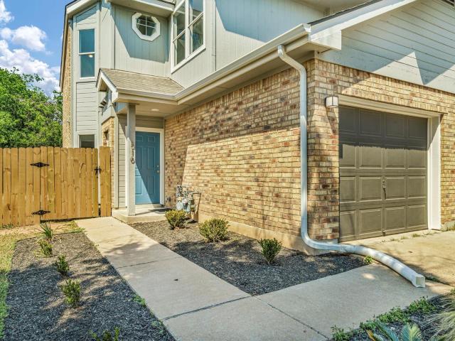 516 Gregory Ct
