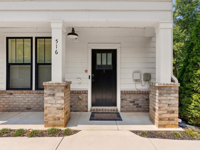 516 Guess Street