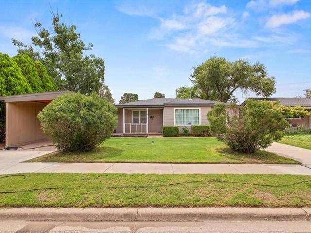 516 Double U Dr, Levelland, TX 79336