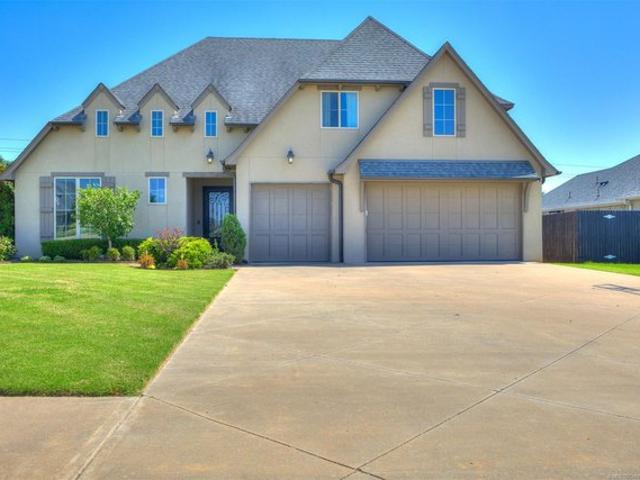 516 E 130th Pl S, Jenks, OK 74037