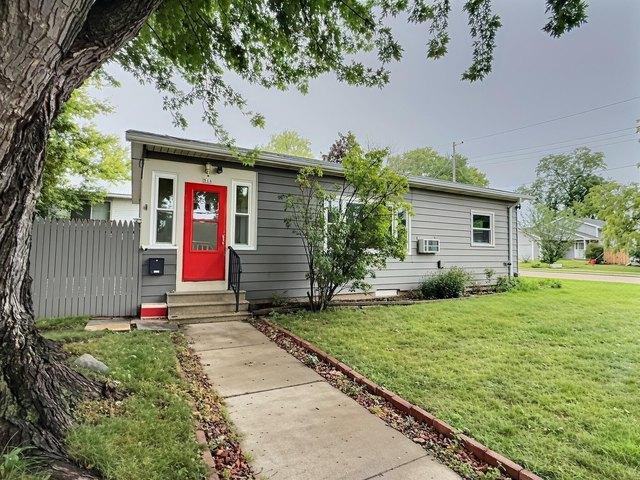 516 E Custer Ave, Oshkosh, WI 54901