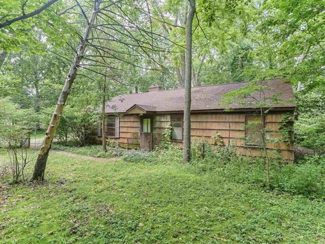516 E Dragoon Trl, Mishawaka, IN 46544