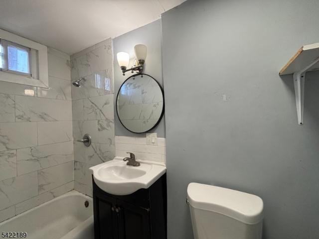 516 E Jersey St, Elizabeth Port, NJ 07206 | MLS #4018