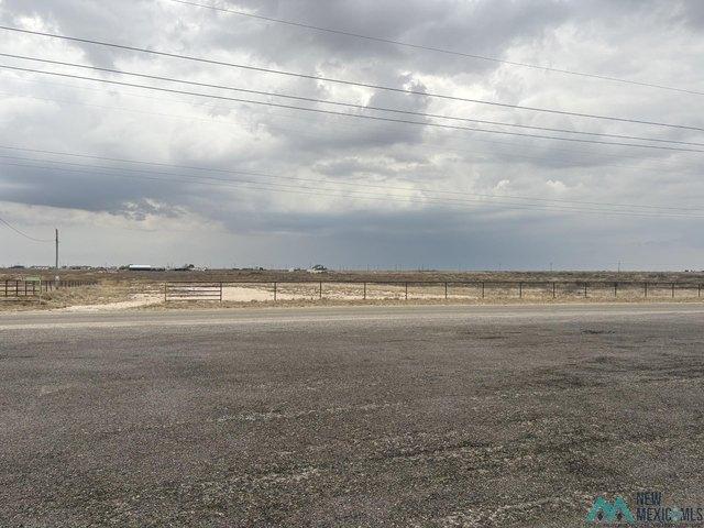 516 E Pinson Rd, Hobbs, NM 88242