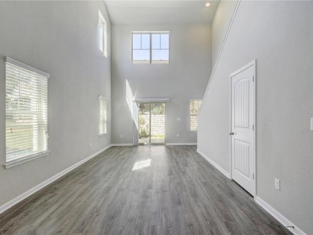 516 E Slaughter Ln # 2301
