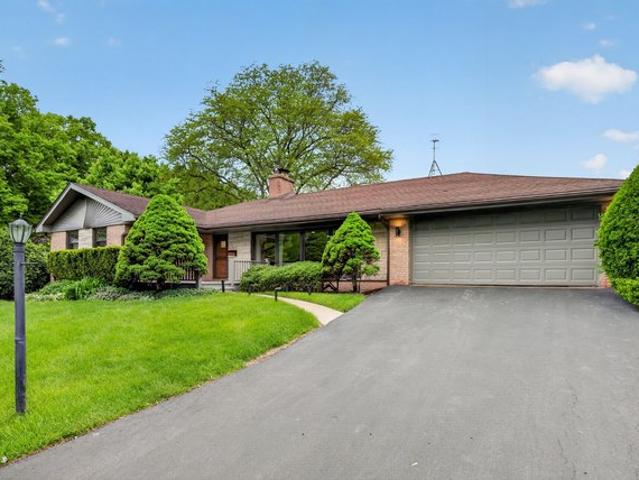 516 Eldon Pl, Downers Grove, IL 60516
