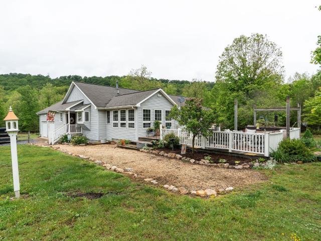 516 estaline valley rd