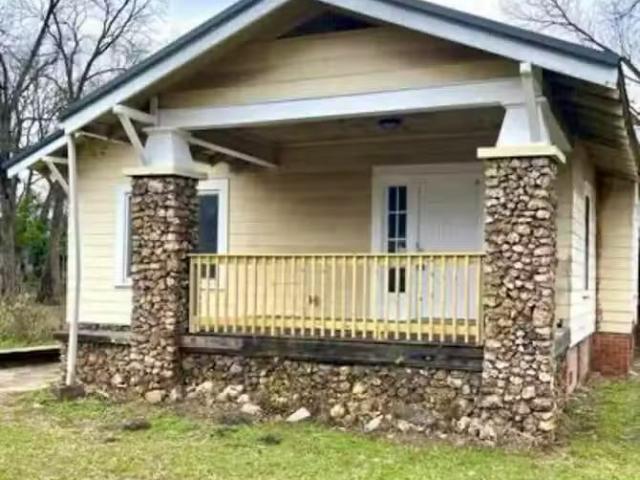 516 FULTON AVE SW, BIRMINGHAM, AL 35211 Single Family Residenc.