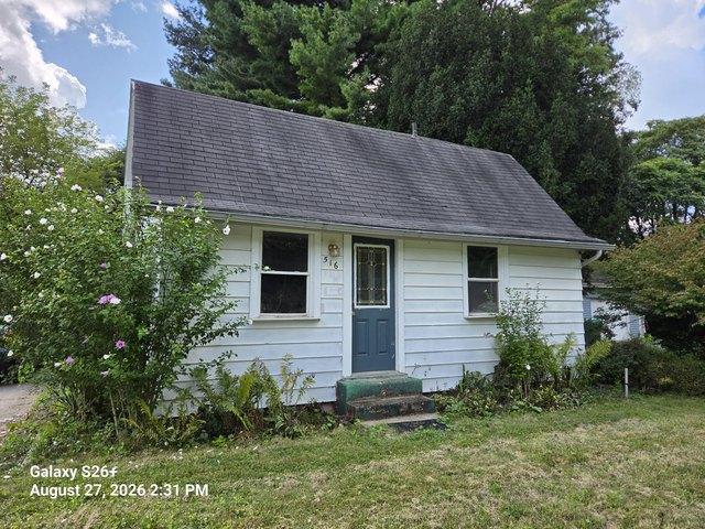516 Hillcrest Rd, Niles, MI 49120
