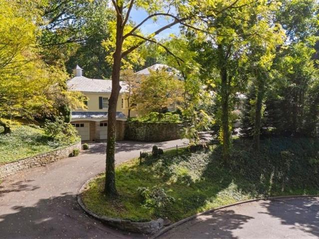516 Irwin Dr, Sewickley, PA 15143 | MLS #1739 | Compass