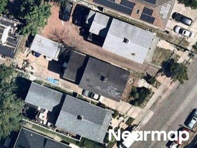 & 516 Jackson Ave